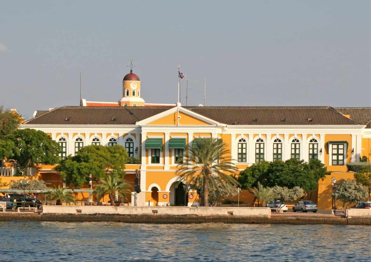 Curaçao Cruise Guide: Best Things to Do in the Port - Exploring Curaçao